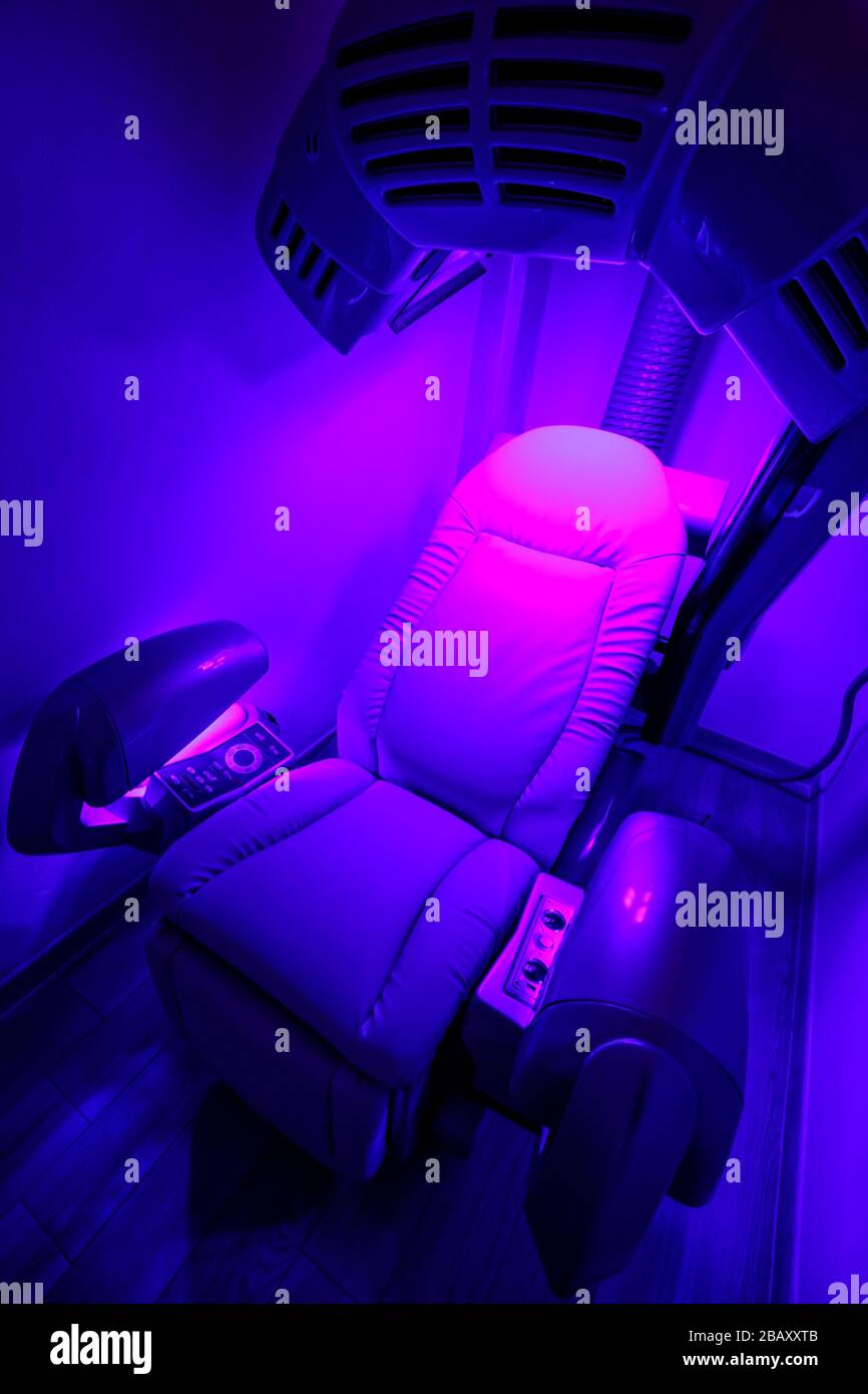 body tanning machine with sunlight lamps Stock Photo - Alamy