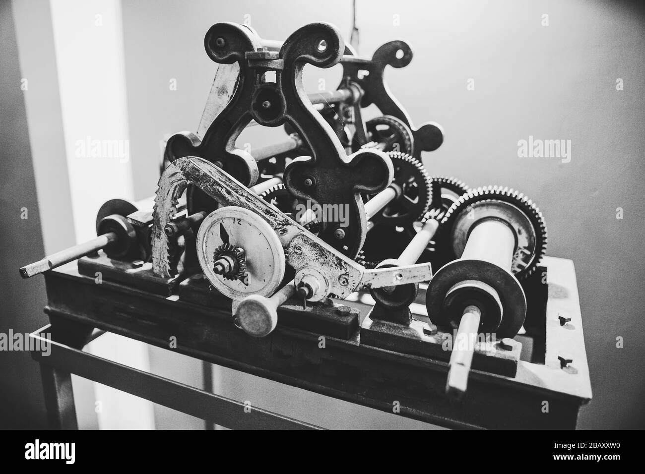 Old fashioned gears hi-res stock photography and images - Alamy