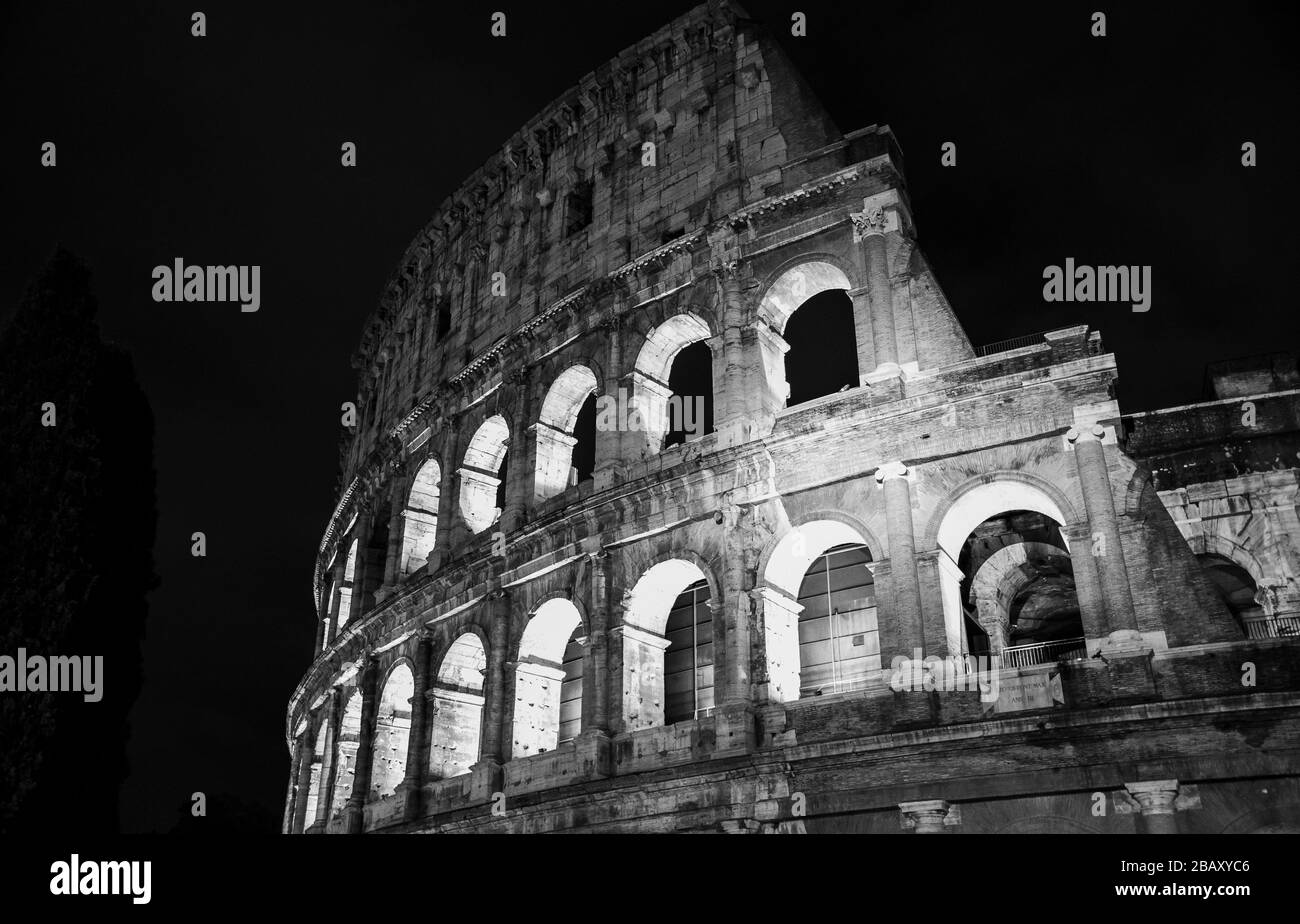 Roma, Italy, 24/11/2019: Colosseum in Rome, the famous Flavius ...