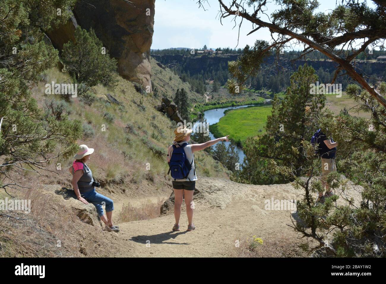 Smith rock state park summit trail hi-res stock photography and images ...