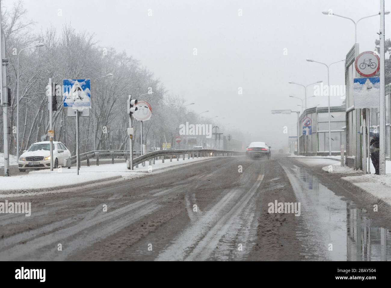 Busy park frost hi-res stock photography and images - Alamy