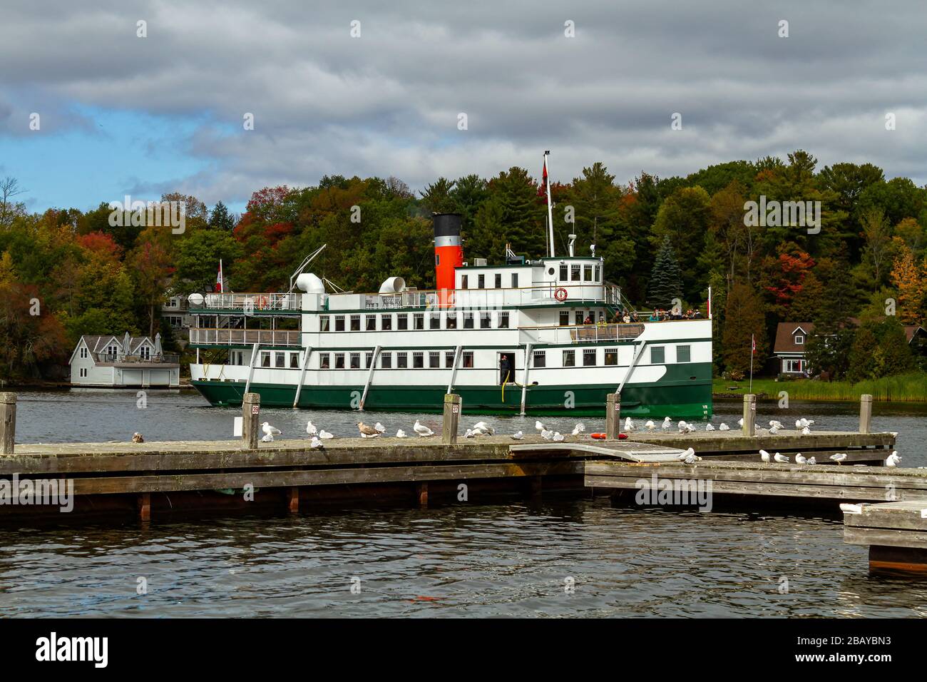 Restored steam ship in Muskoka Lake Stock Photo - Alamy