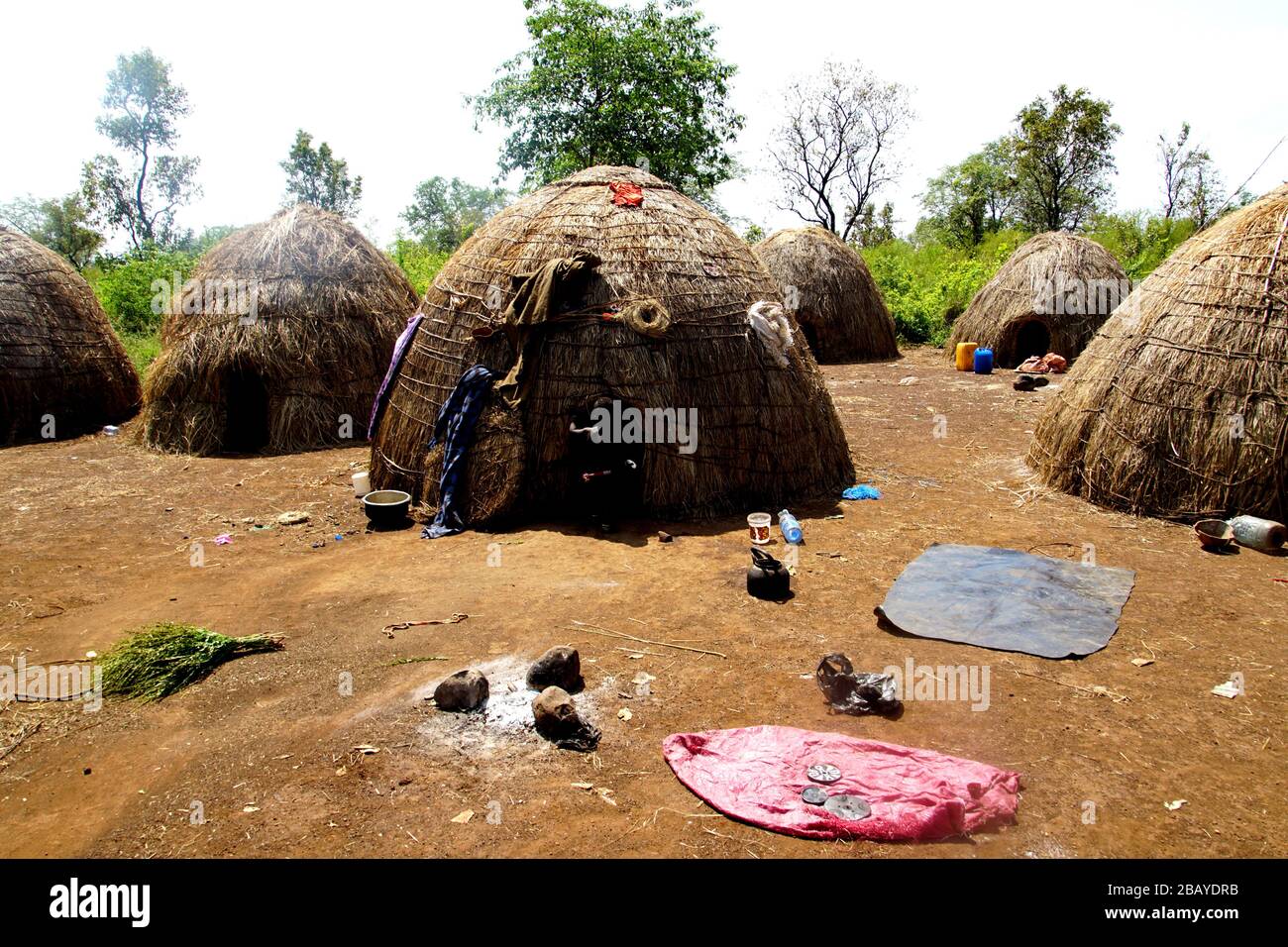 Thatched Huts in a Mursi Tribe Settlement Stock Photo - Alamy
