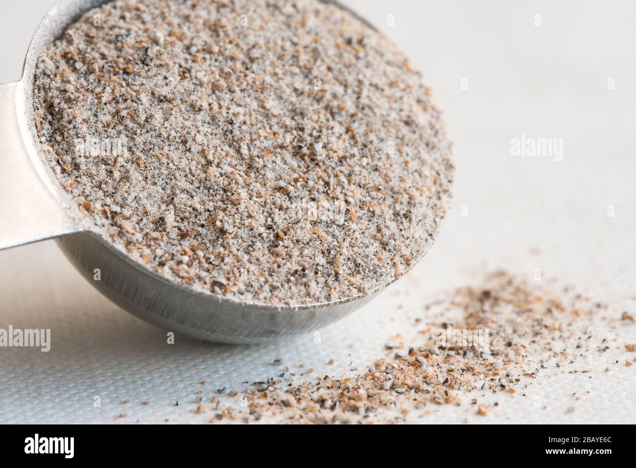 Ground cardamom hi-res stock photography and images - Alamy