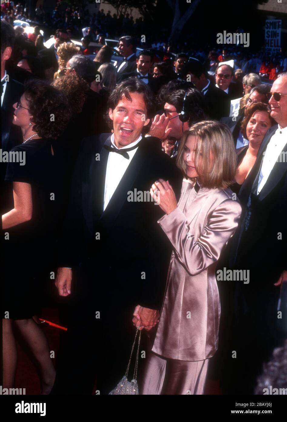 Michelle pfeiffer 1995 hi-res stock photography and images - Alamy