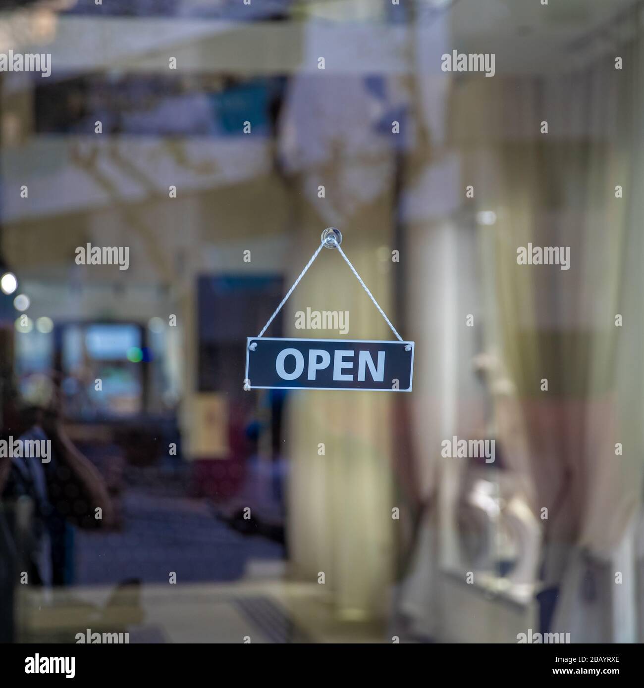 Welcome sign on street light hi-res stock photography and images - Alamy