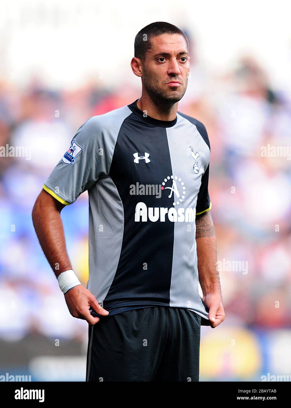 Tottenham hotspurs clint dempsey hi-res stock photography and images ...