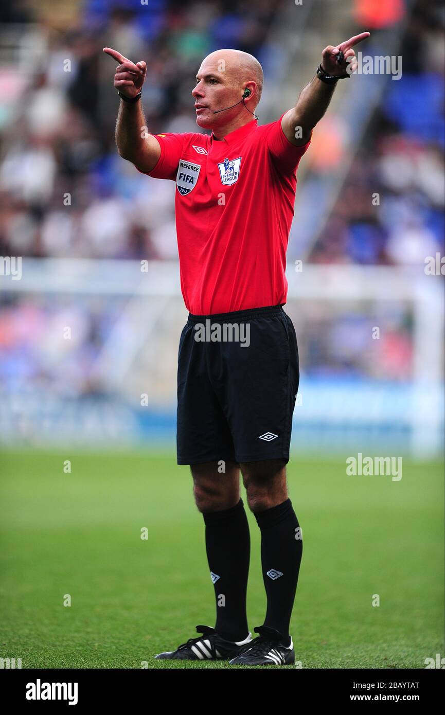Howard Webb, Referee Stock Photo - Alamy