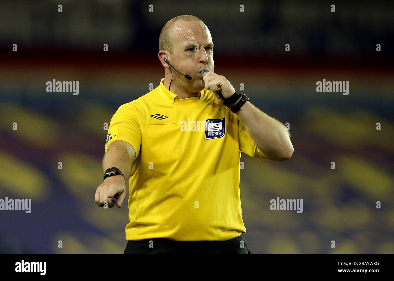 Referee Simon Hooper Stock Photo - Alamy