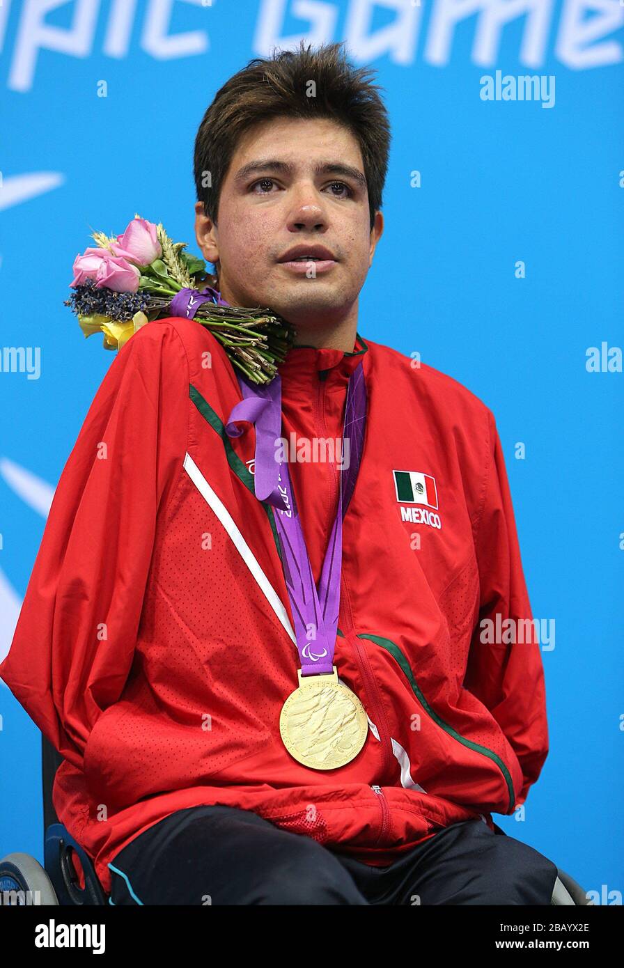 Mexico's Juan Reyes with his Gold Medal for the Men's 50m Backstroke ...