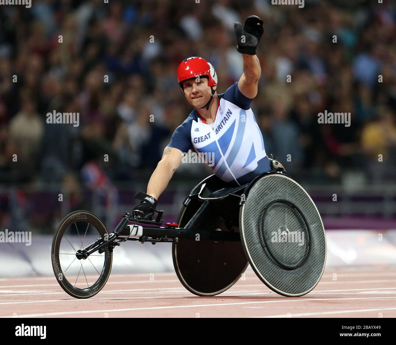 Great Britain's David Weir celebrates winning Gold during the Men's ...