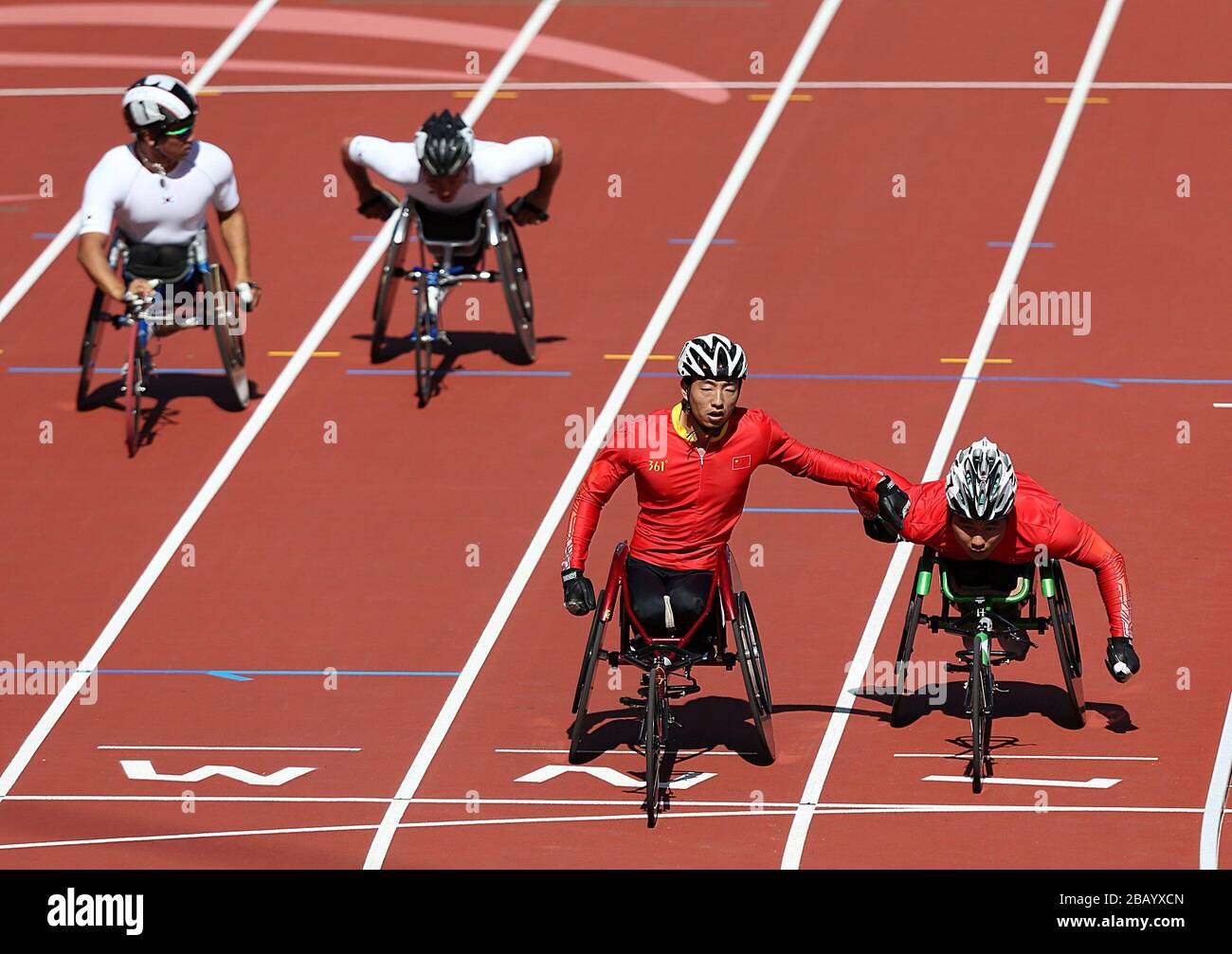 Mens 4x400m relay hi-res stock photography and images - Alamy