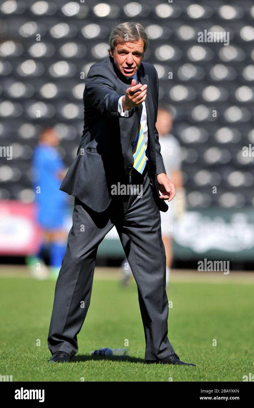 Manager graham turner hi-res stock photography and images - Alamy