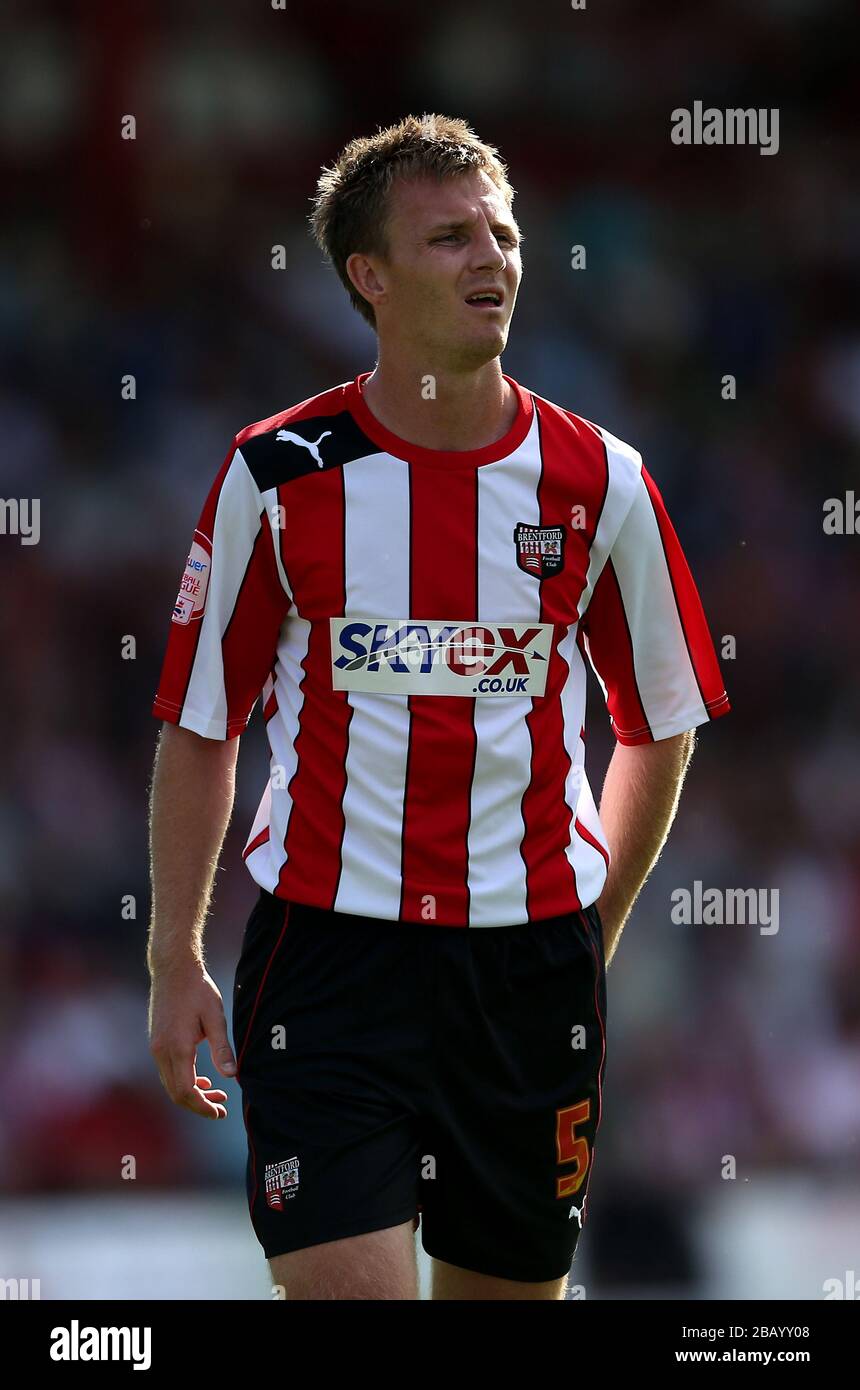 Brentfords tony craig in action hi-res stock photography and images - Alamy