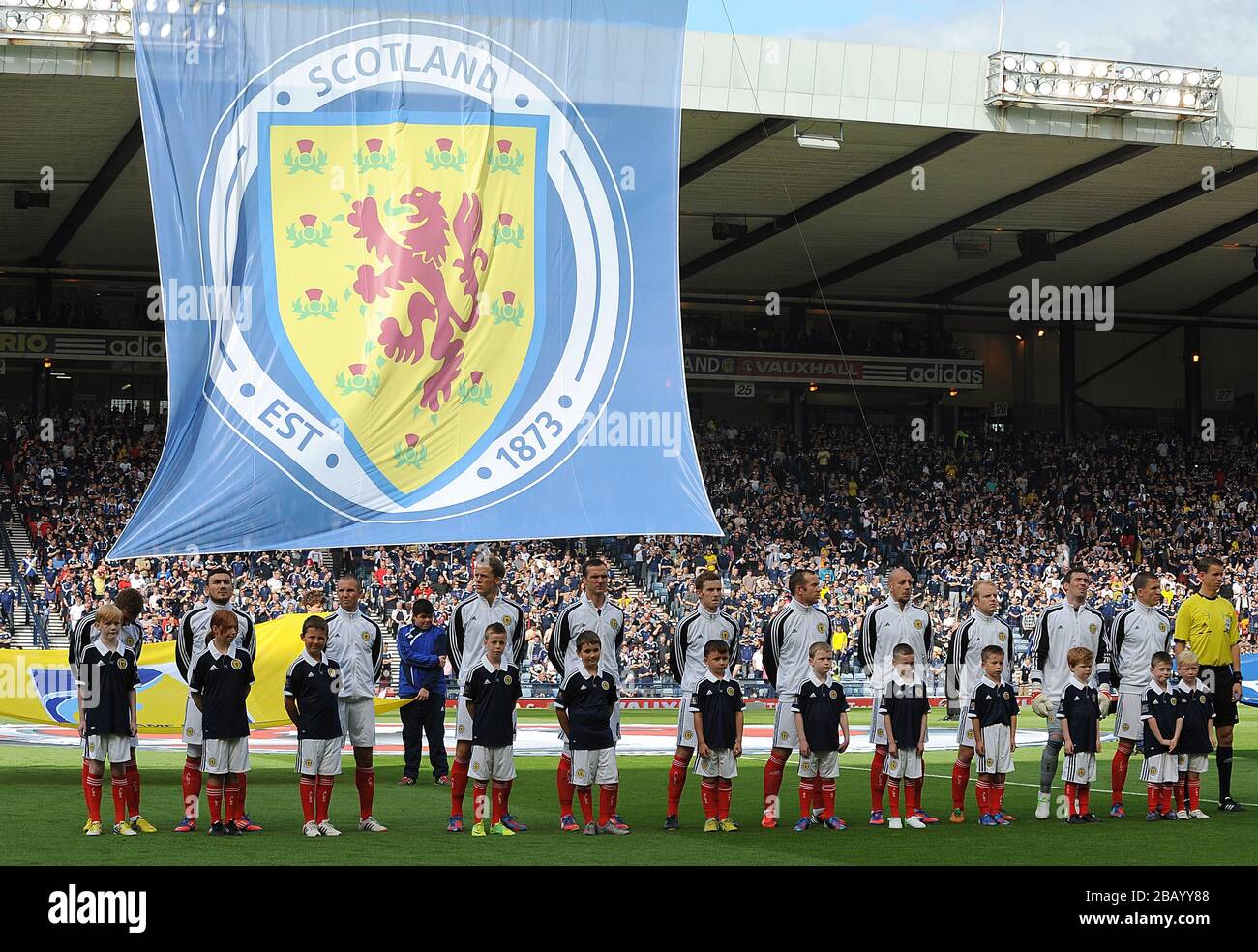 Scotland line up team hi-res stock photography and images - Alamy