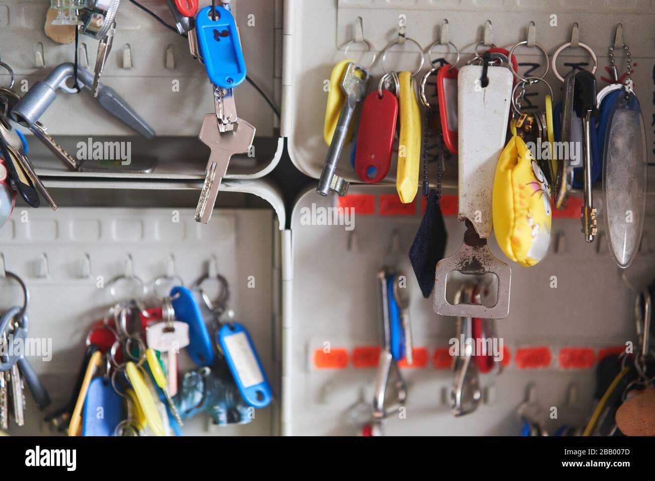 Number 5 key hi-res stock photography and images - Alamy