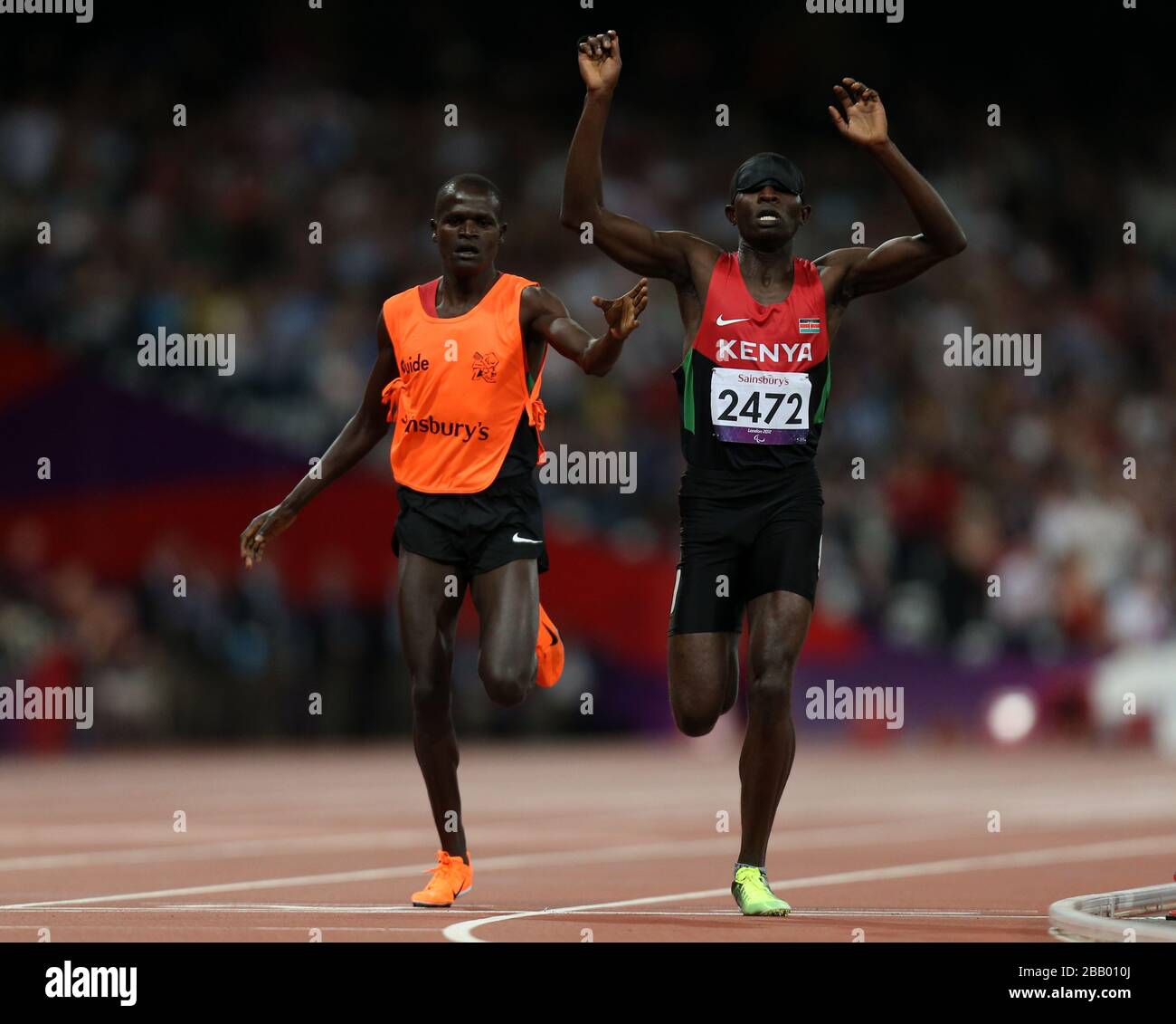 Kenya's Samwel Mushai Kimani celebrates winning the Men's 1500m - T11 ...