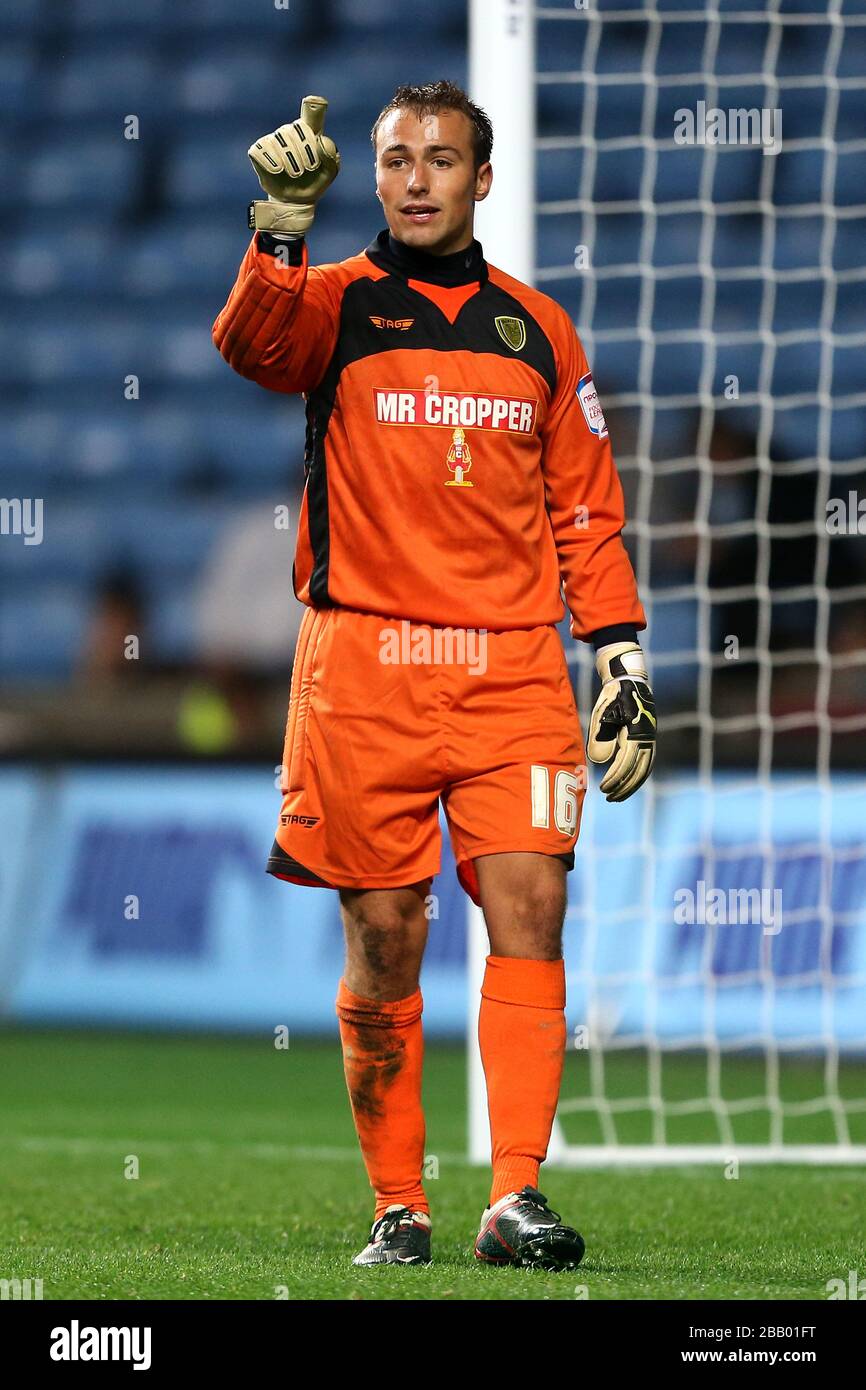 Goalkeeper dean lyness hi-res stock photography and images - Alamy