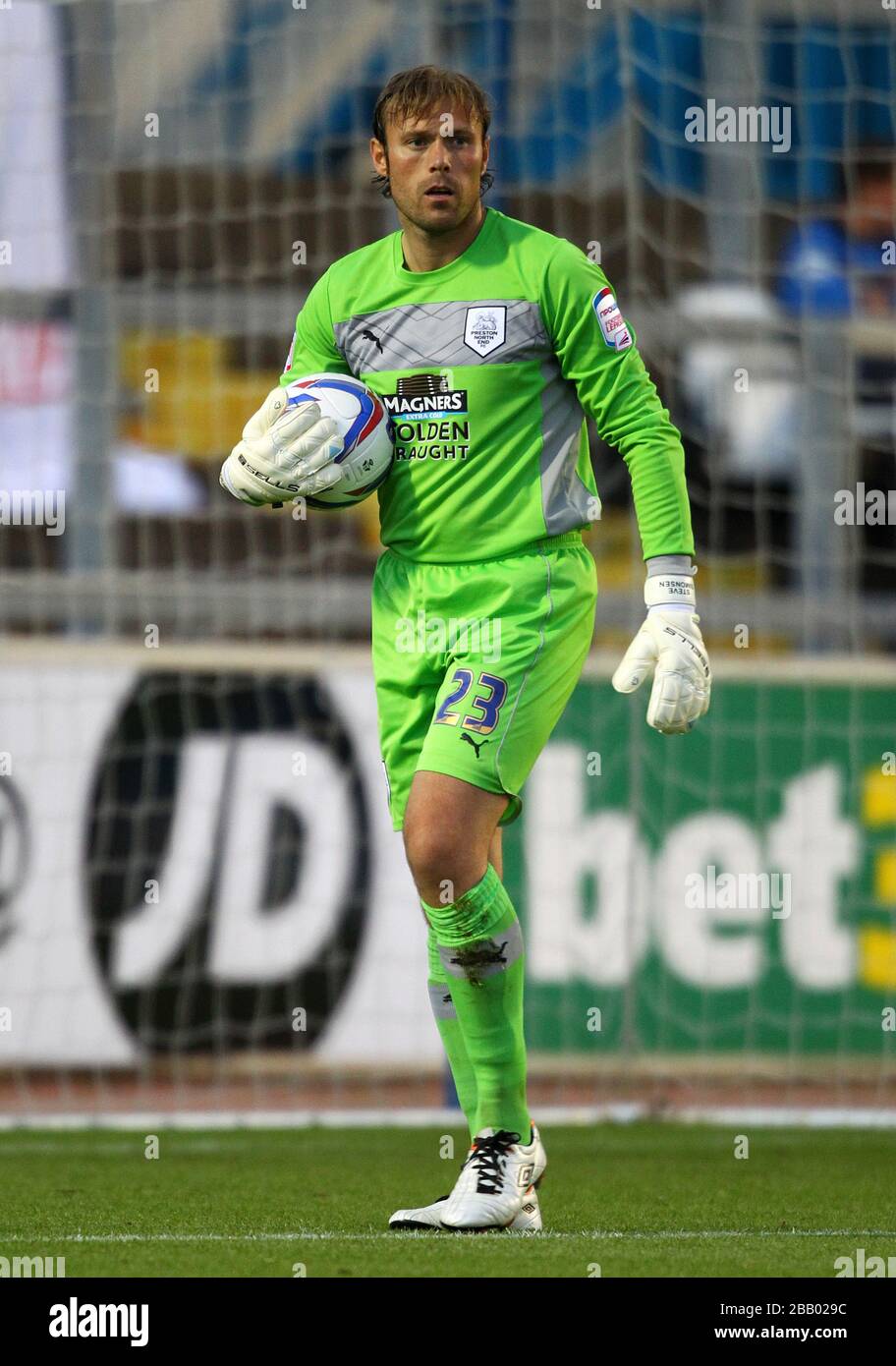 Steve Simonsen, Preston North End goalkeeper Stock Photo - Alamy