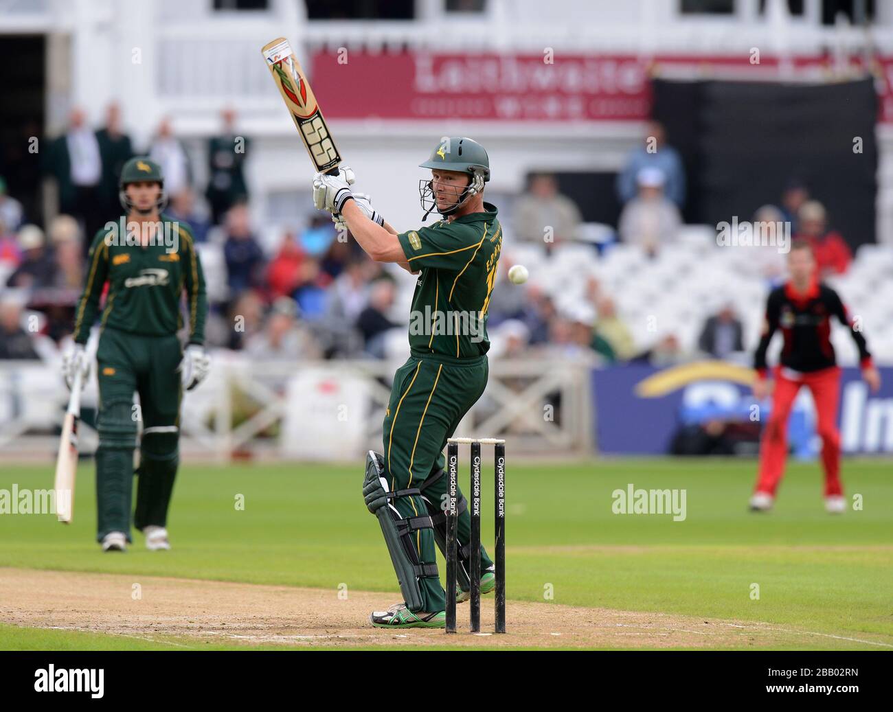 Nottinghamshire's Neil Edwards Stock Photo - Alamy