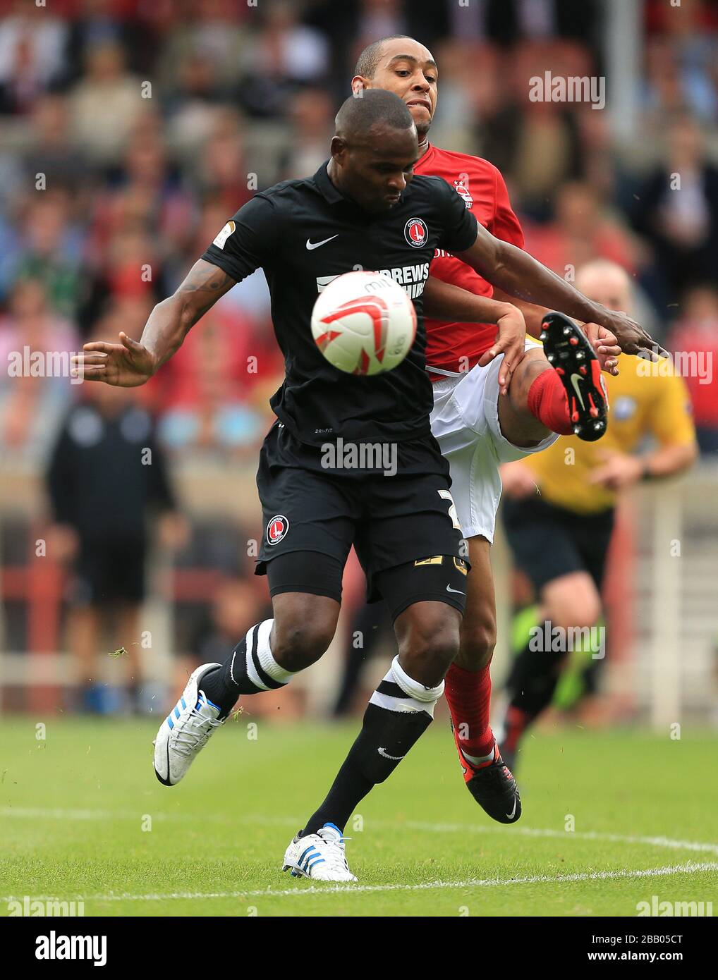 Nottingham Forest's Dexter Blackstock (right) and Charlton Athletic's ...