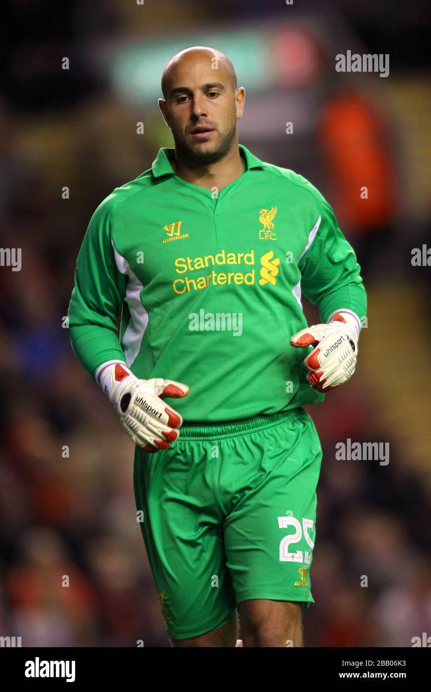 Jose Reina, Liverpool goalkeeper Stock Photo - Alamy