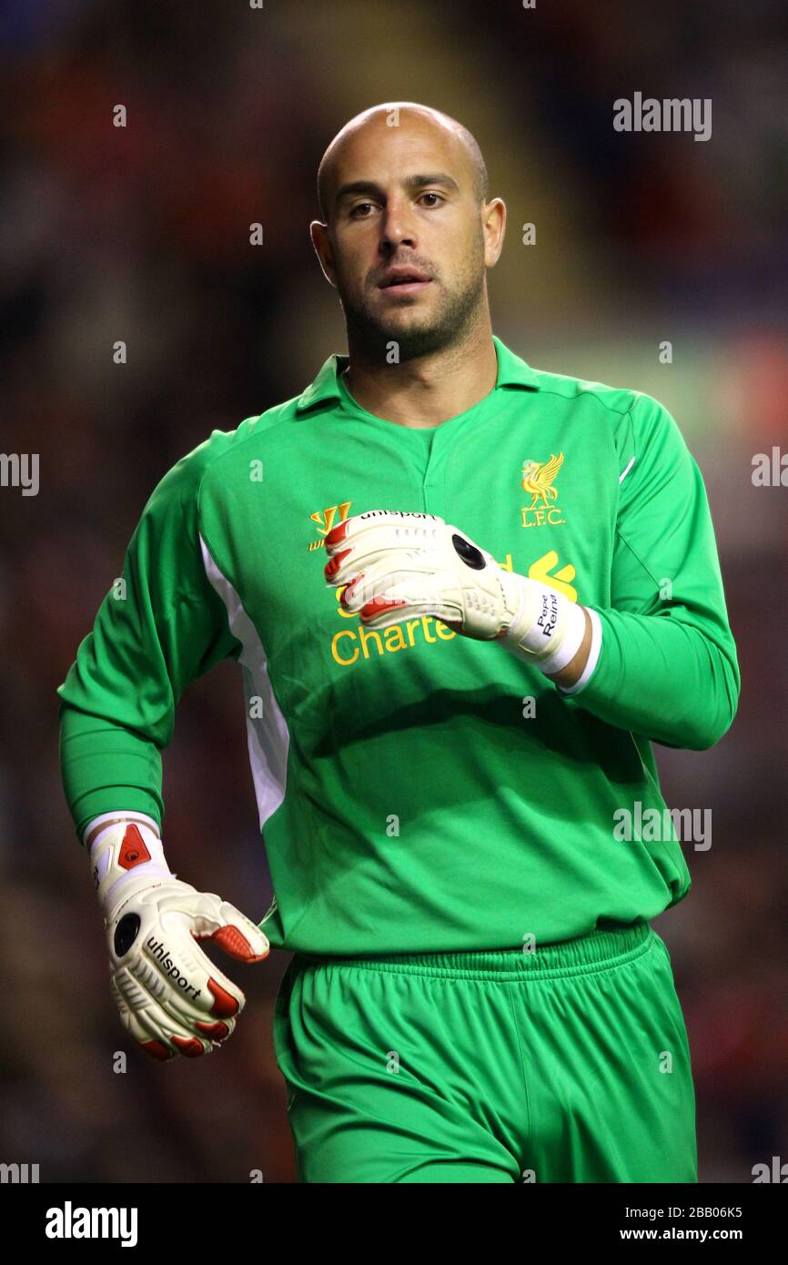 Jose Reina, Liverpool goalkeeper Stock Photo - Alamy