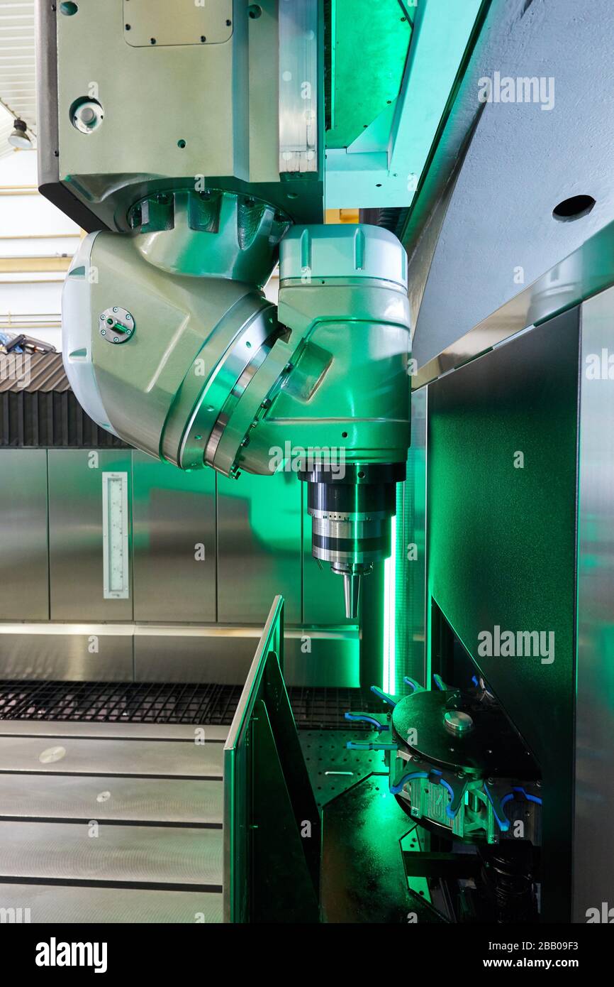 Tool changer, Machining Centre, CNC Milling. Machine tool, Metal ...