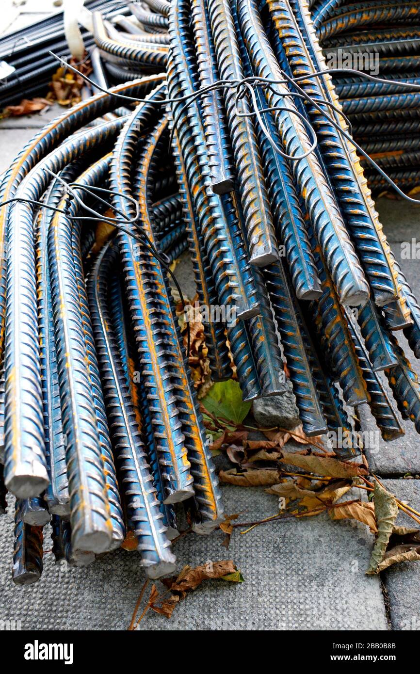 Steel bars stacked construction hi-res stock photography and images - Alamy