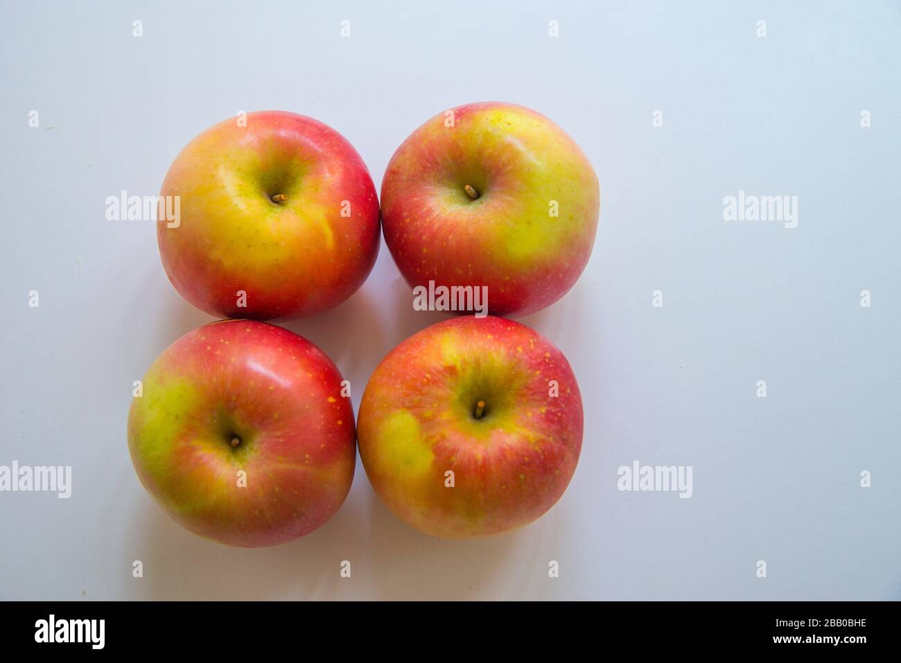 Still life of apple hi-res stock photography and images - Alamy