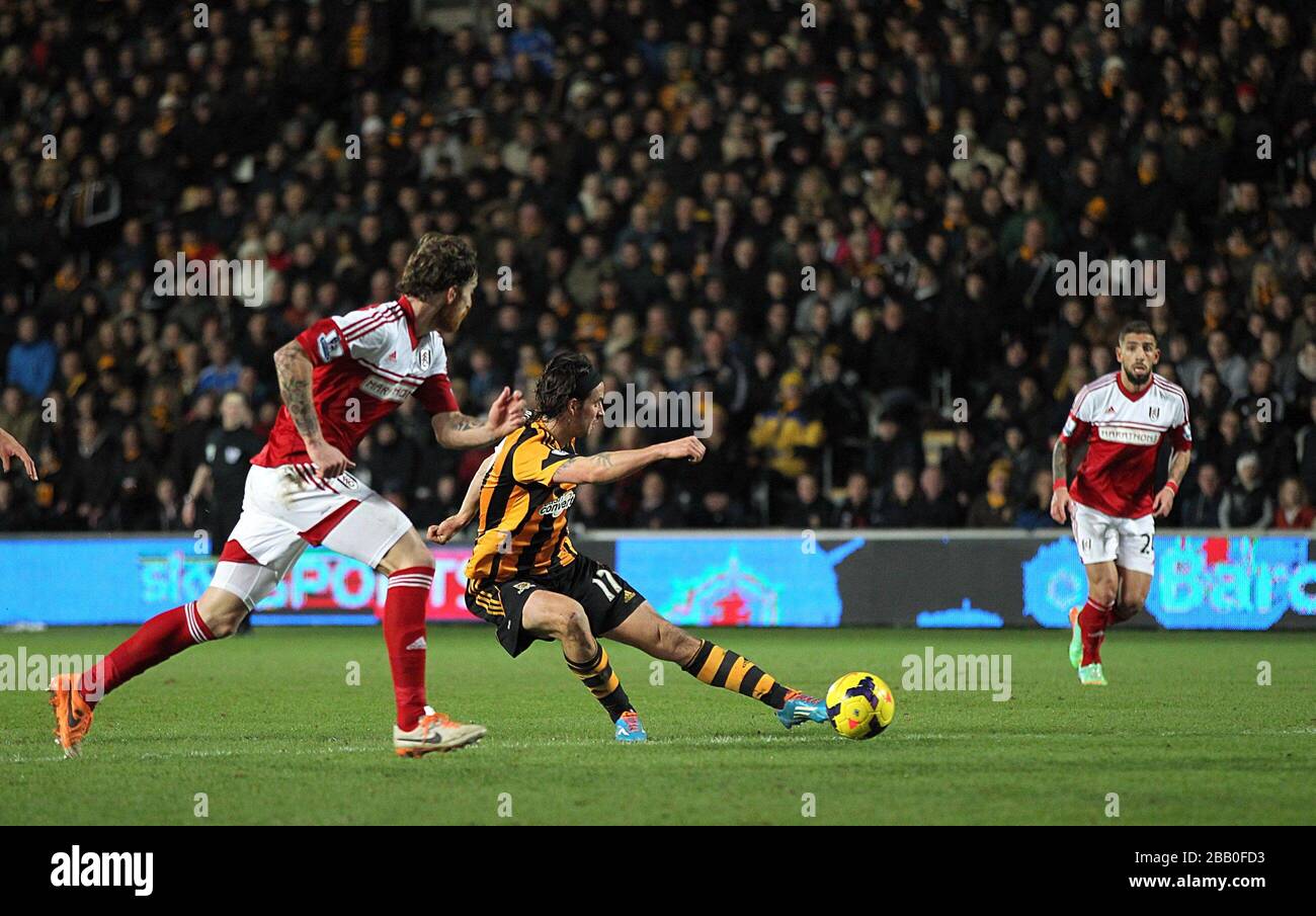 Hull City's George Boyd scores his side's third goal Stock Photo - Alamy