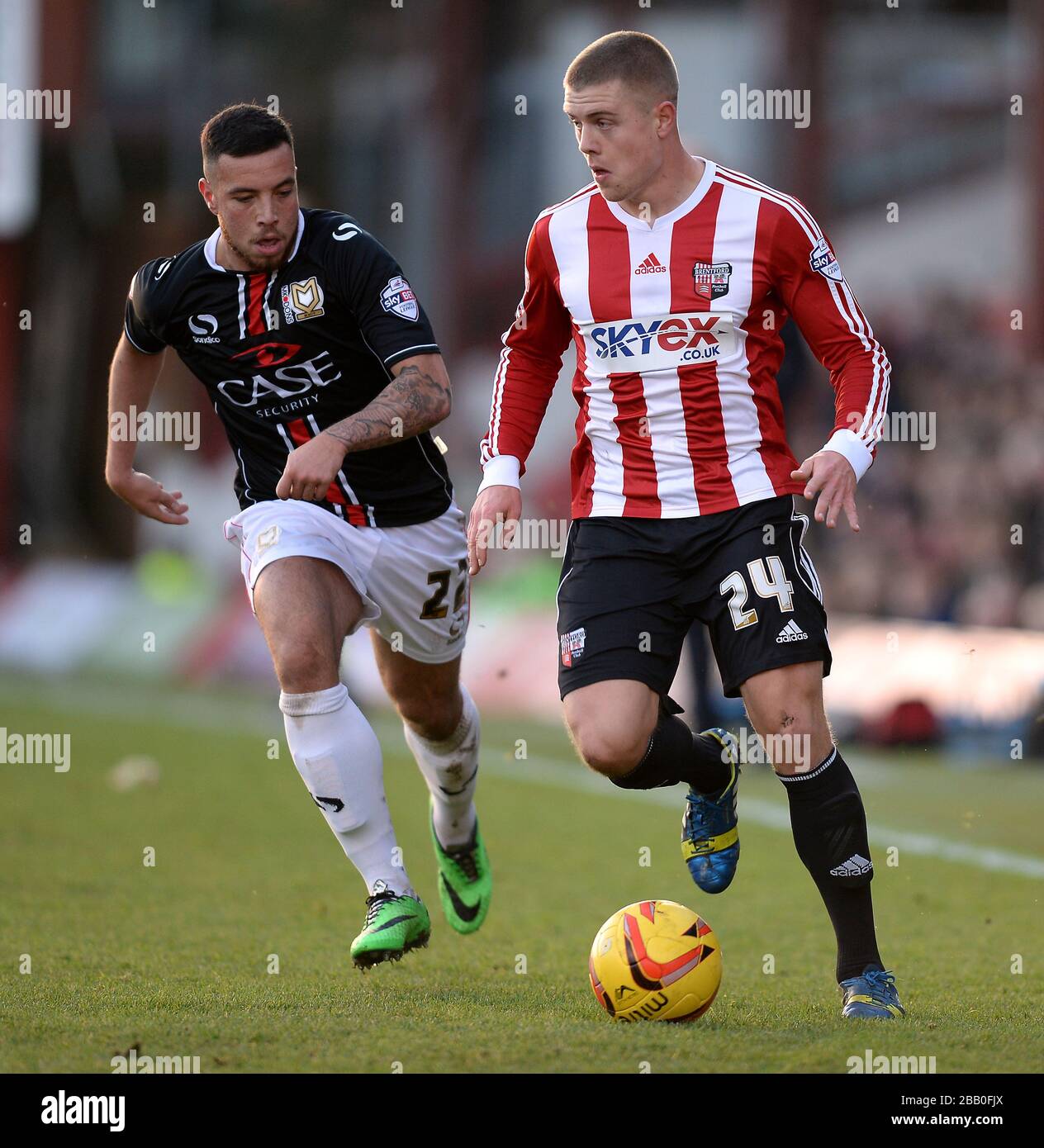 Brentfords jake bidwell hi-res stock photography and images - Alamy