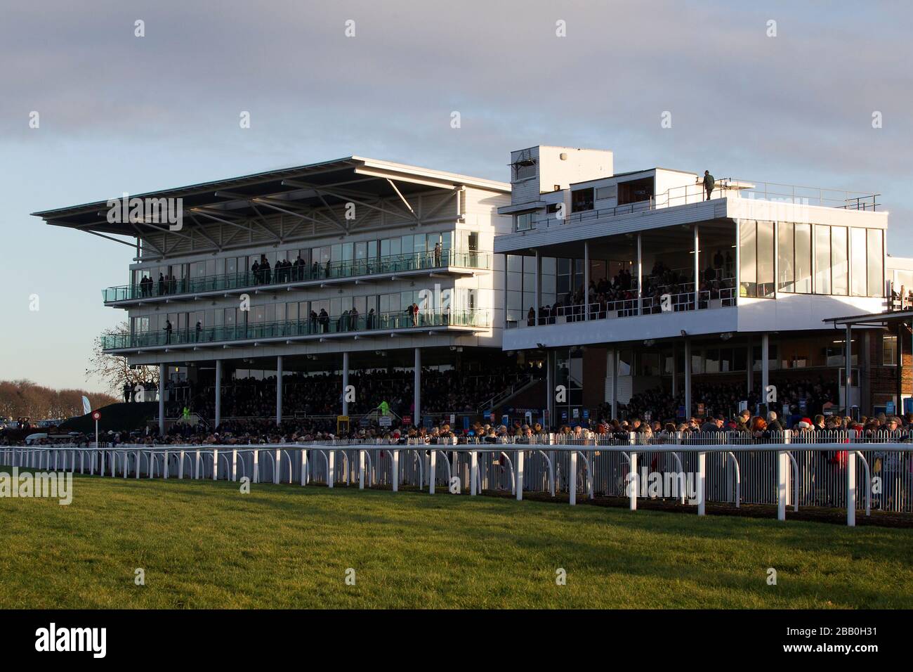 Wetherby racecourse hi-res stock photography and images - Alamy