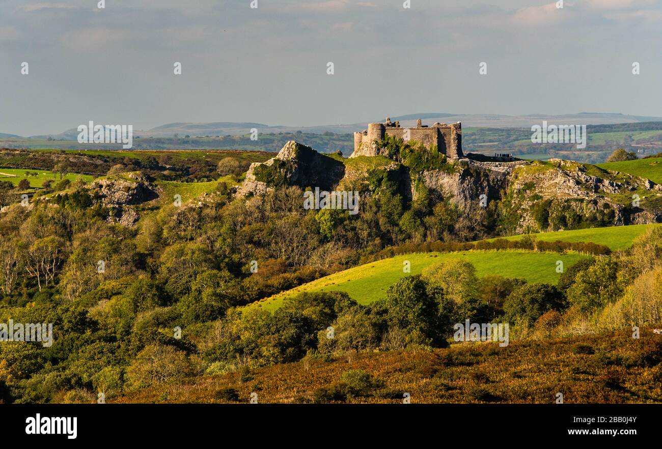 Carreg cennen castle Stock Photo - Alamy
