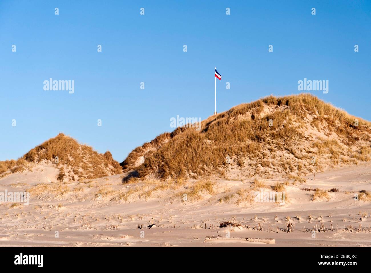Dumes hi-res stock photography and images - Alamy