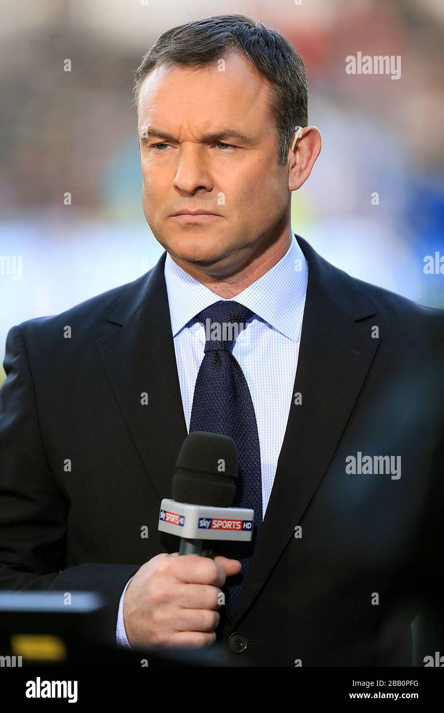 Peter Beagrie, Sky Sports Presenter Stock Photo - Alamy