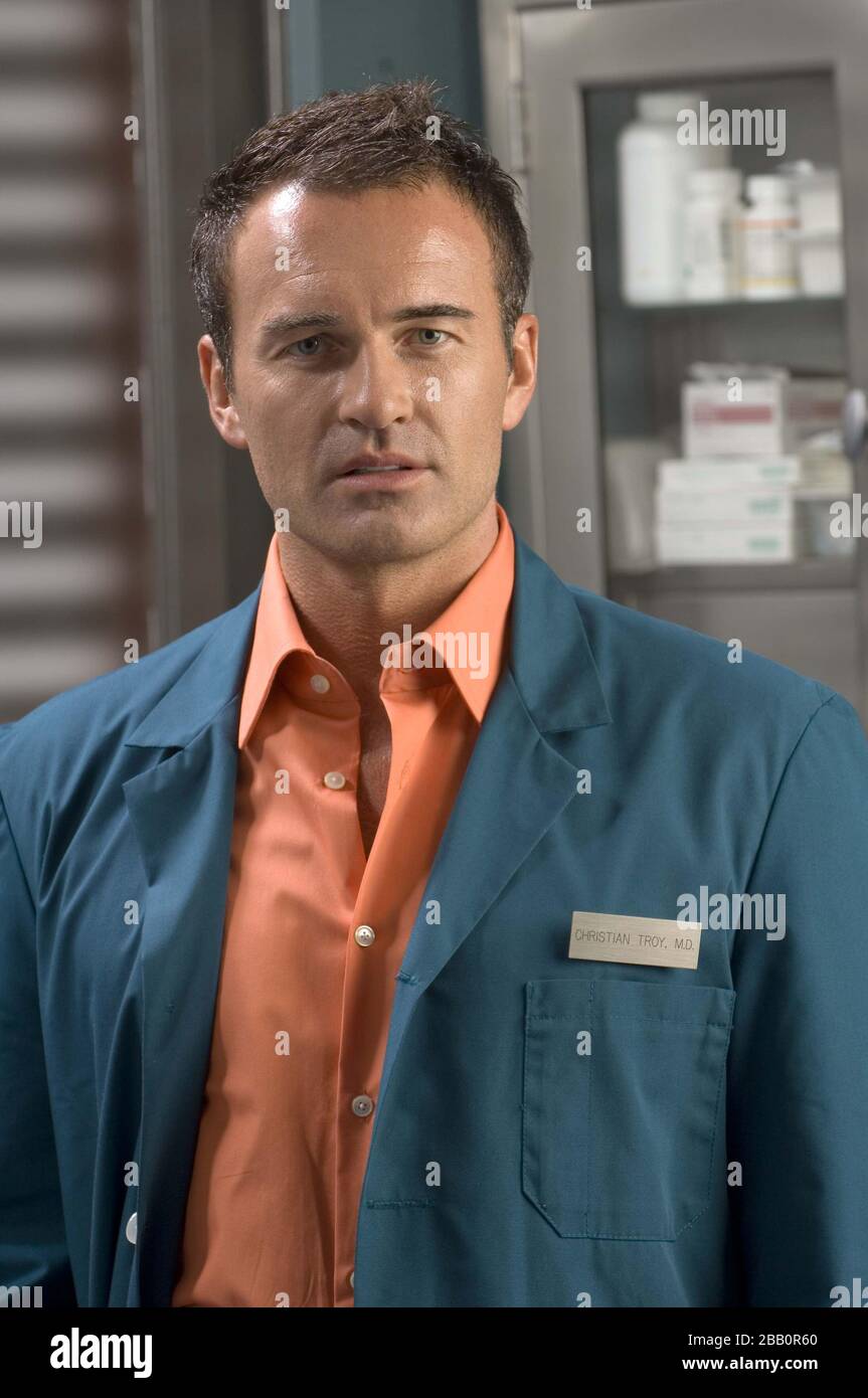 Nip tuck tv show hi-res stock photography and images - Alamy