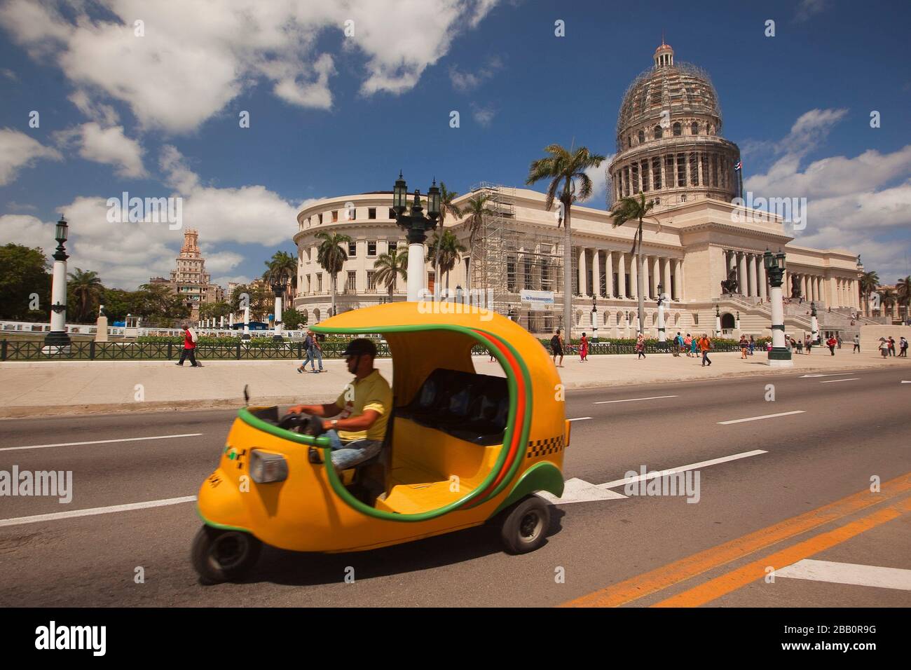 Coco Taxi Cuba High Resolution Stock Photography and Images - Alamy