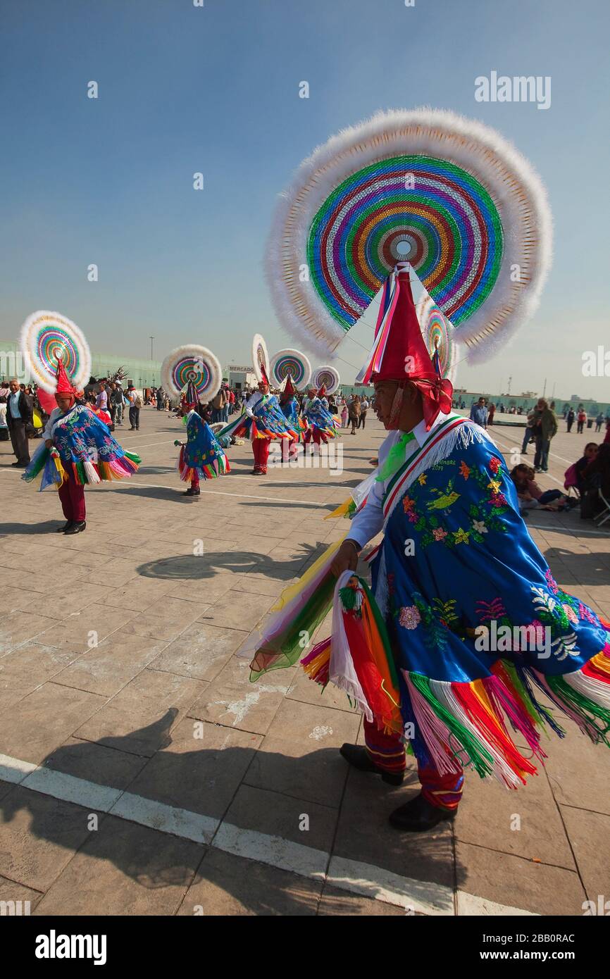 Indigenous People Traditional Costumes Dancing Stock Photos ...