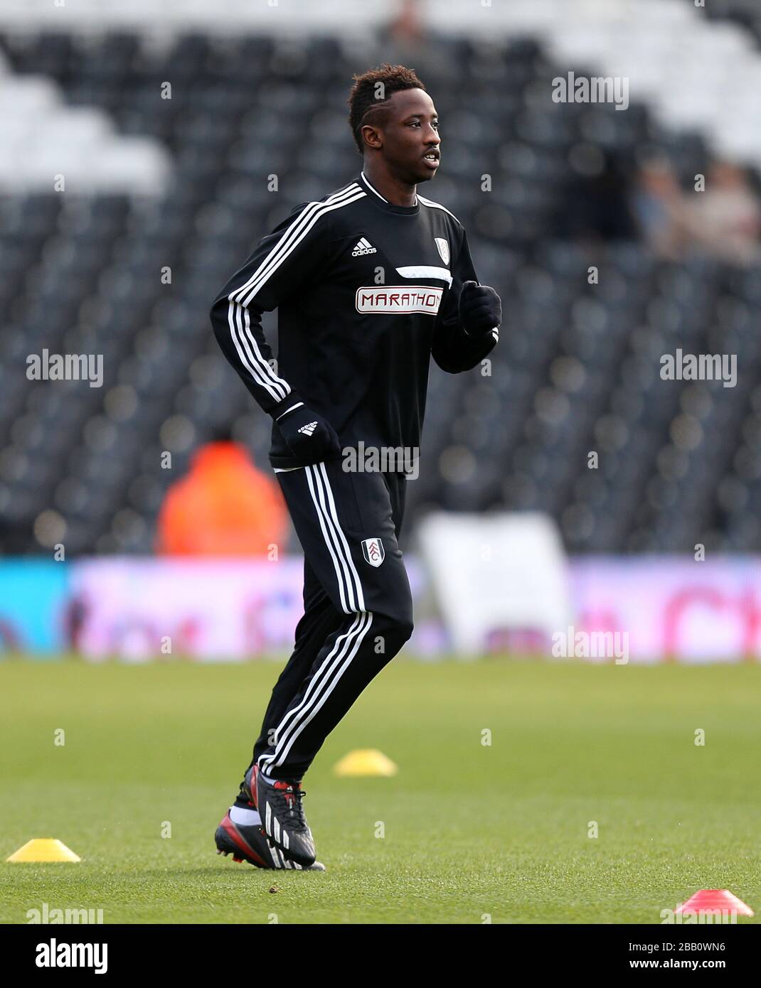 Moussa dembele fulham hi-res stock photography and images - Alamy