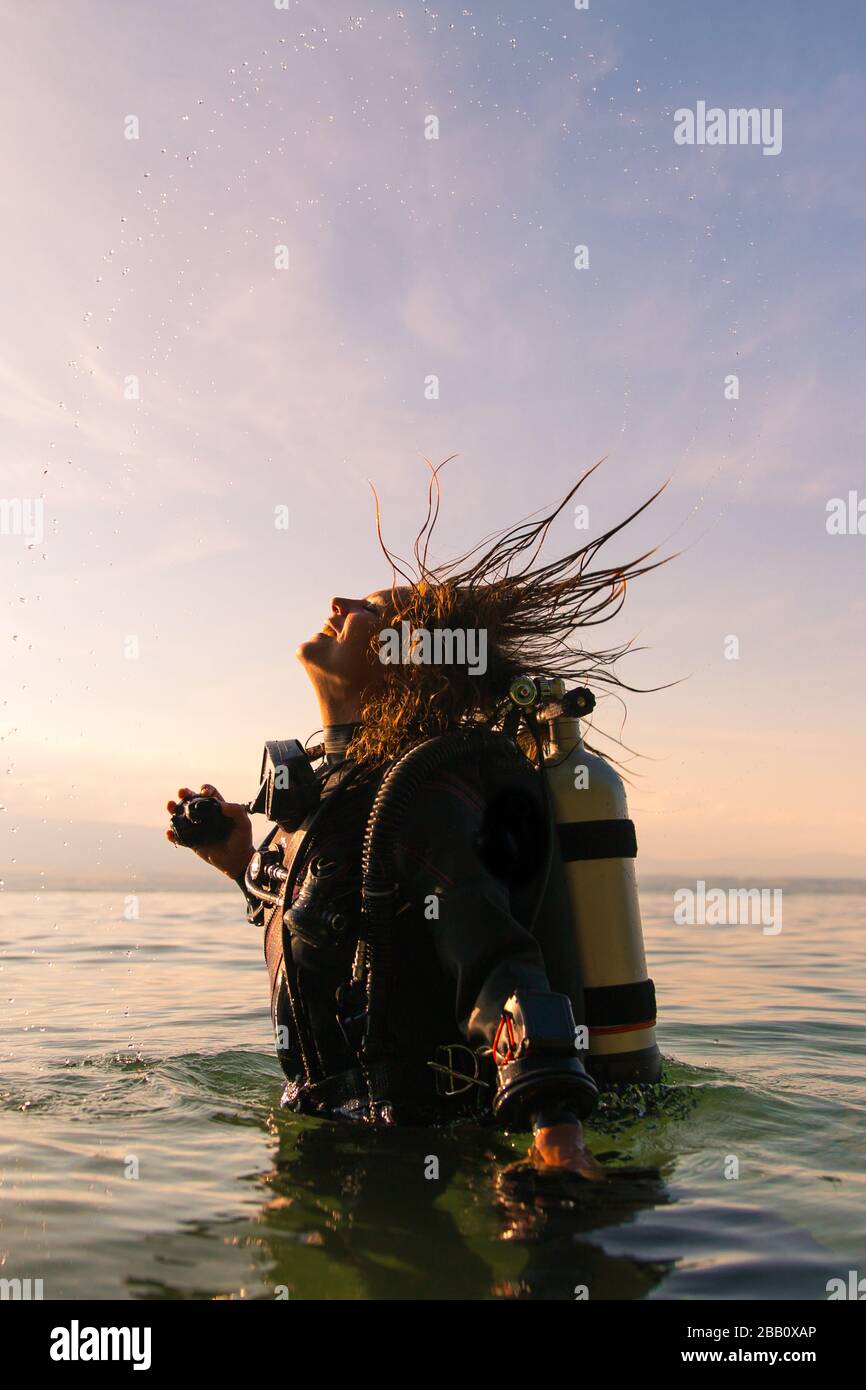 Wet suit dive hi-res stock photography and images - Alamy