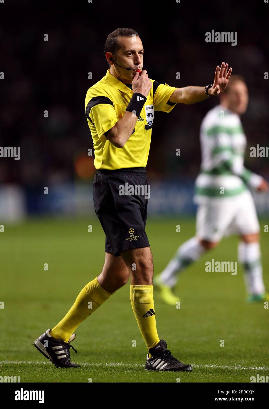 Cuneyt cakir referee hi-res stock photography and images - Alamy