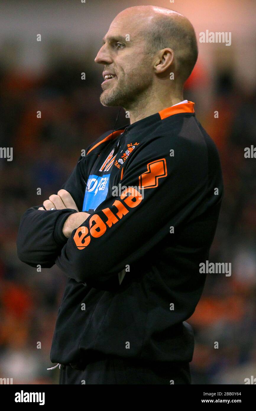 Football alex rae hi-res stock photography and images - Alamy