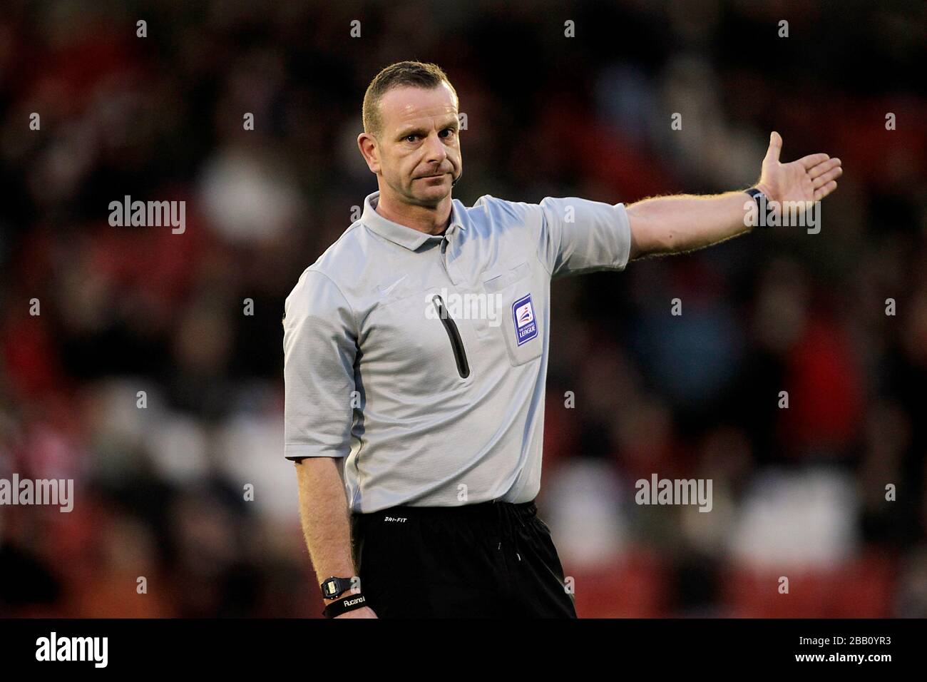 Kevin Wright, match referee Stock Photo - Alamy