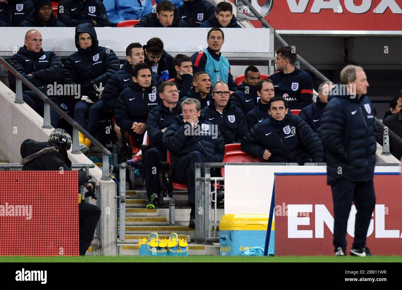 Staff on bench hi-res stock photography and images - Alamy