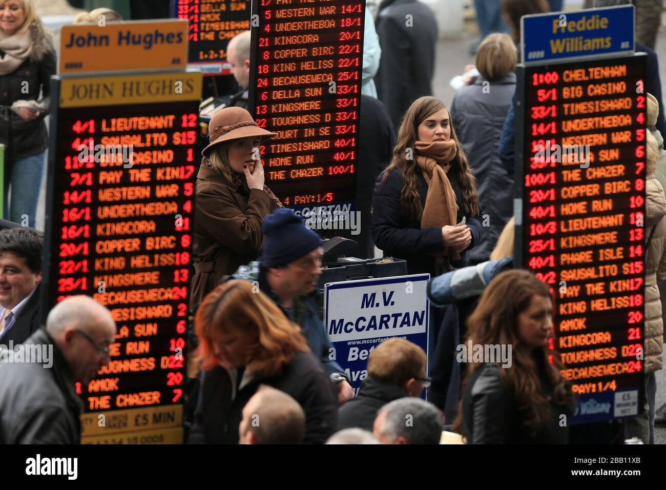 Betting stands hi-res stock photography and images - Alamy