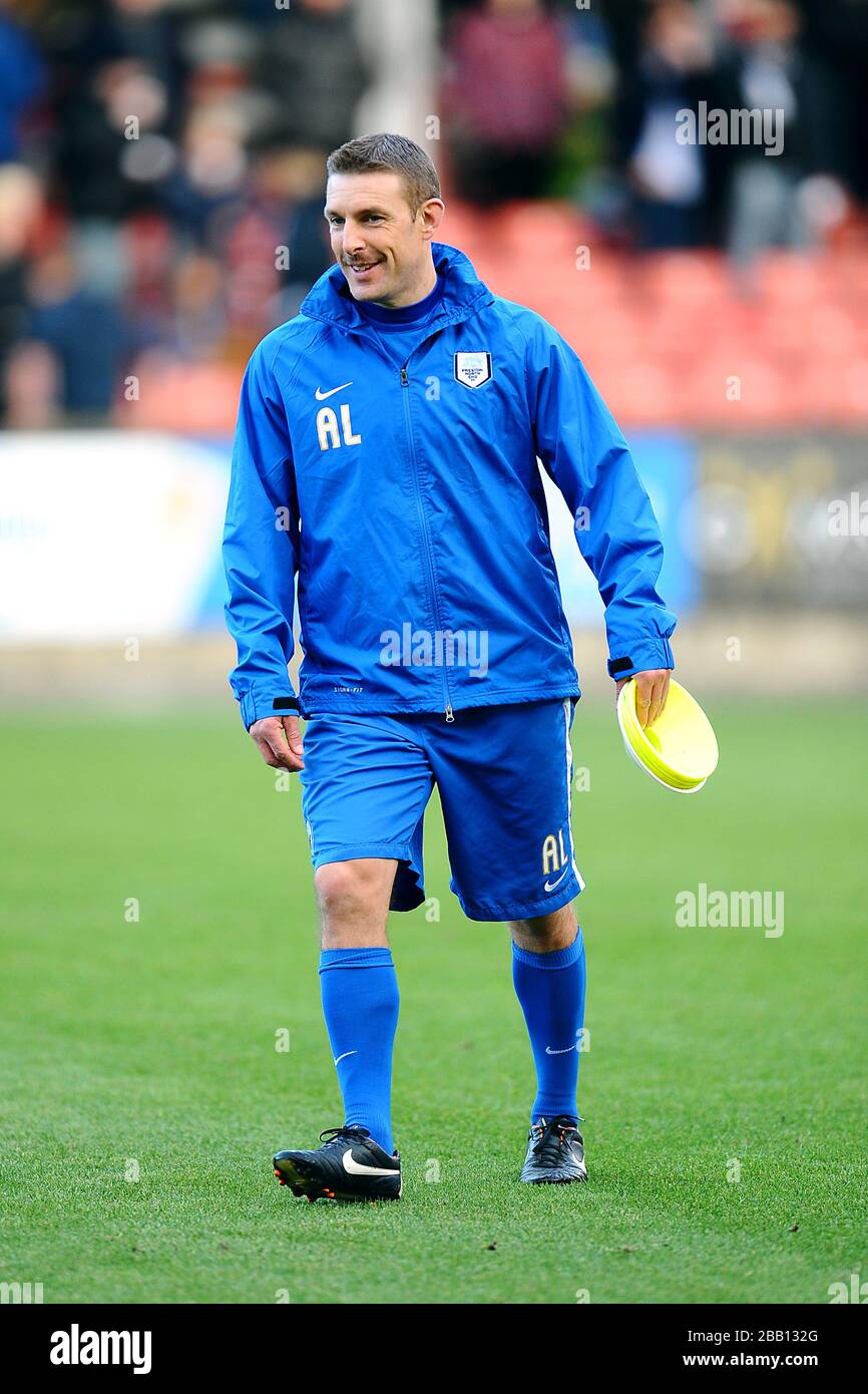 Fitness coach adrian lamb hi-res stock photography and images - Alamy