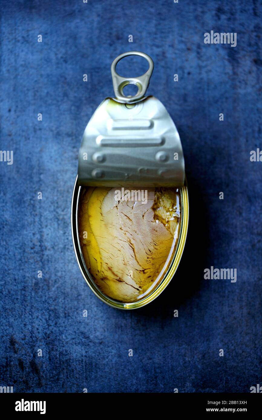 Can of tuna hi-res stock photography and images - Alamy