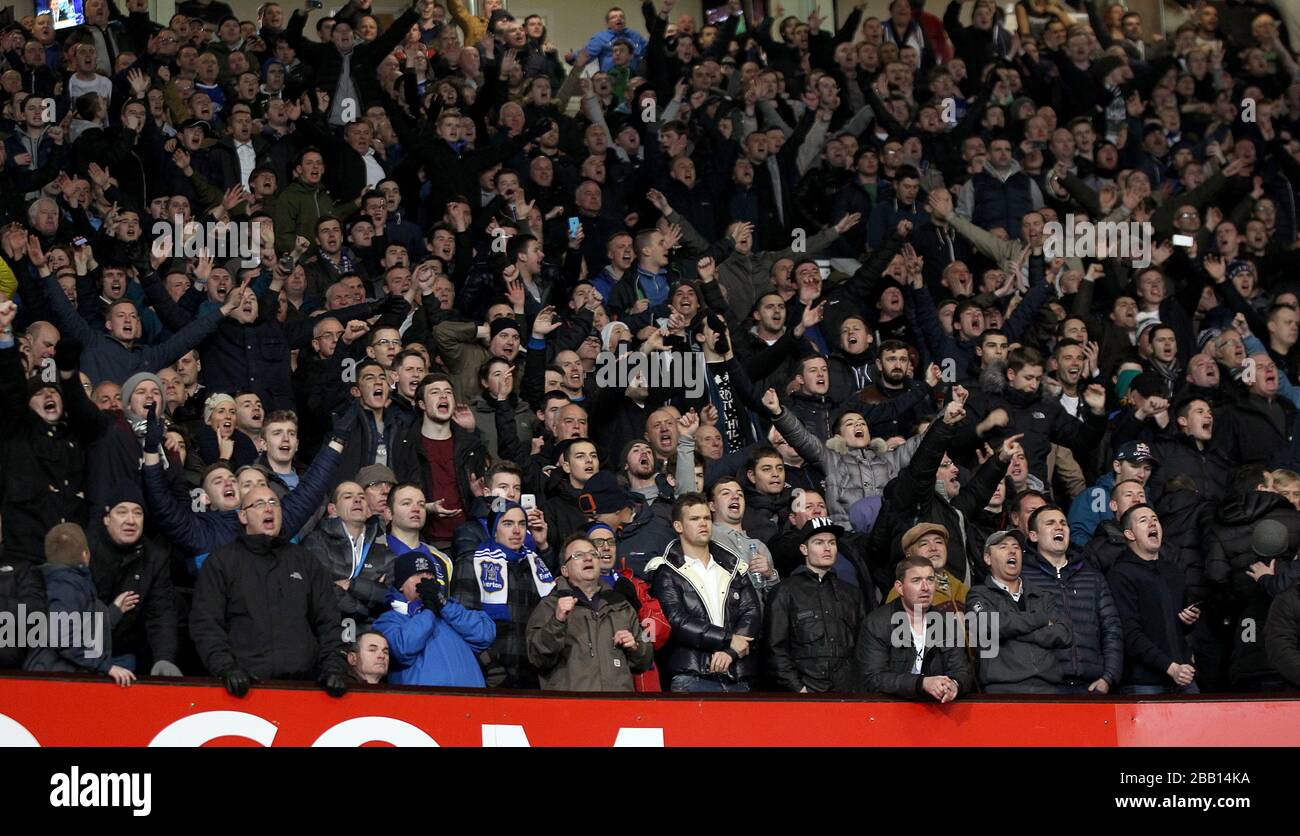 Everton fans celebrate hi-res stock photography and images - Alamy