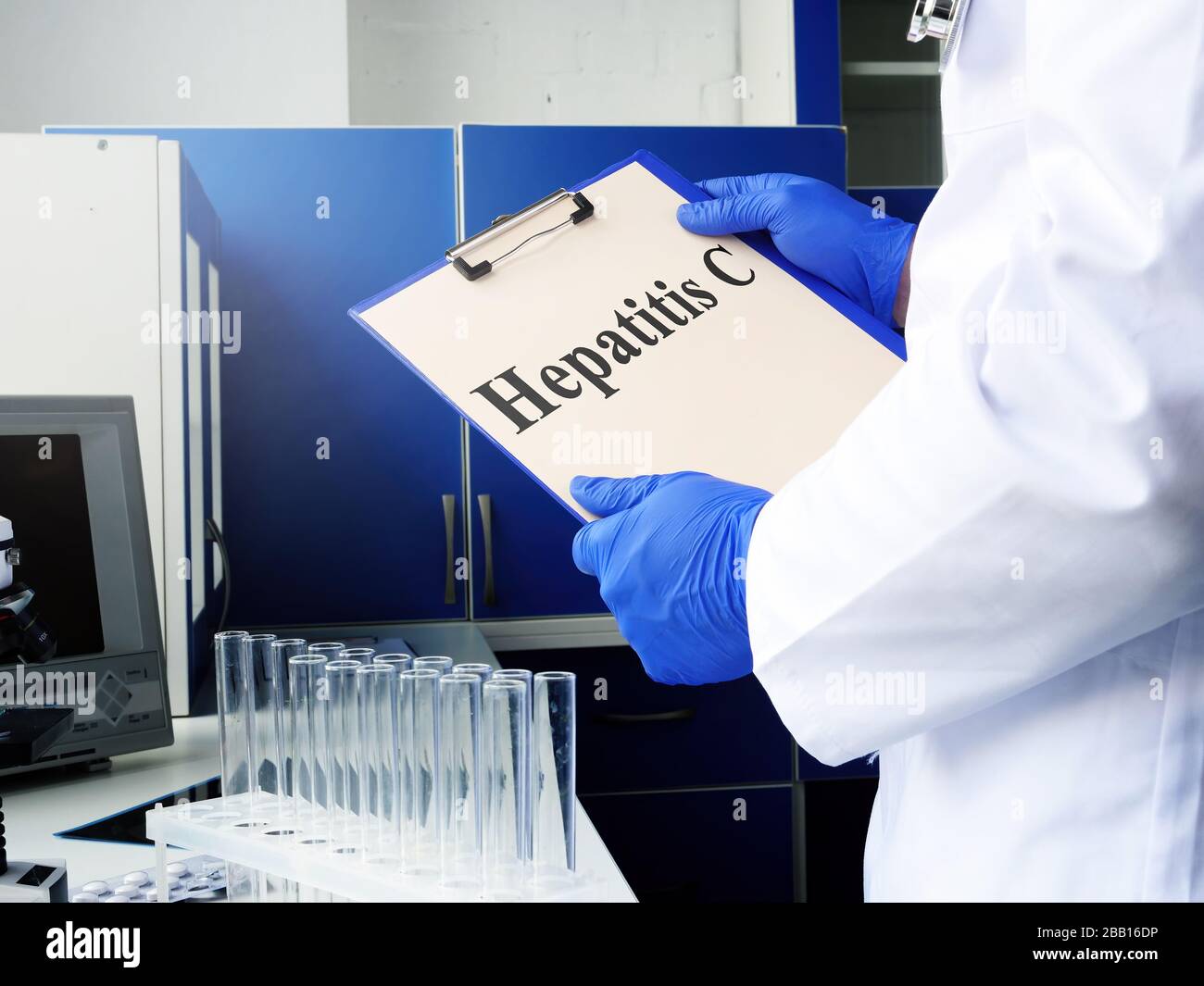Hepatitis C illness diagnosis in the medic hands Stock Photo - Alamy